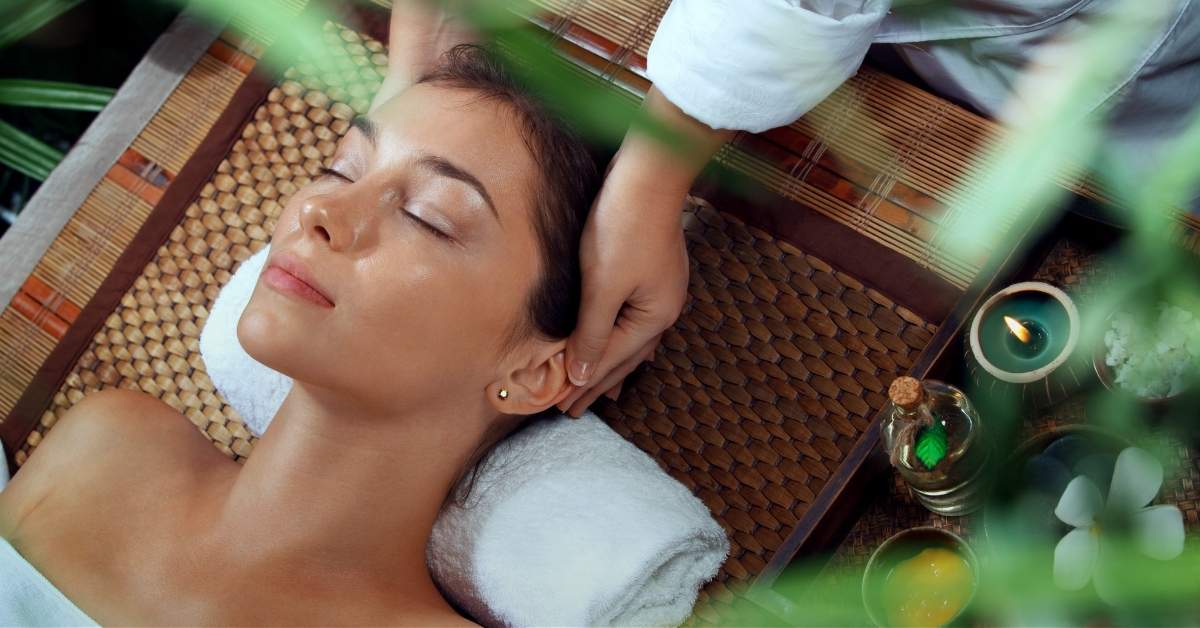 How an Aromatherapy Day Spa Enhances Your Spa Experience